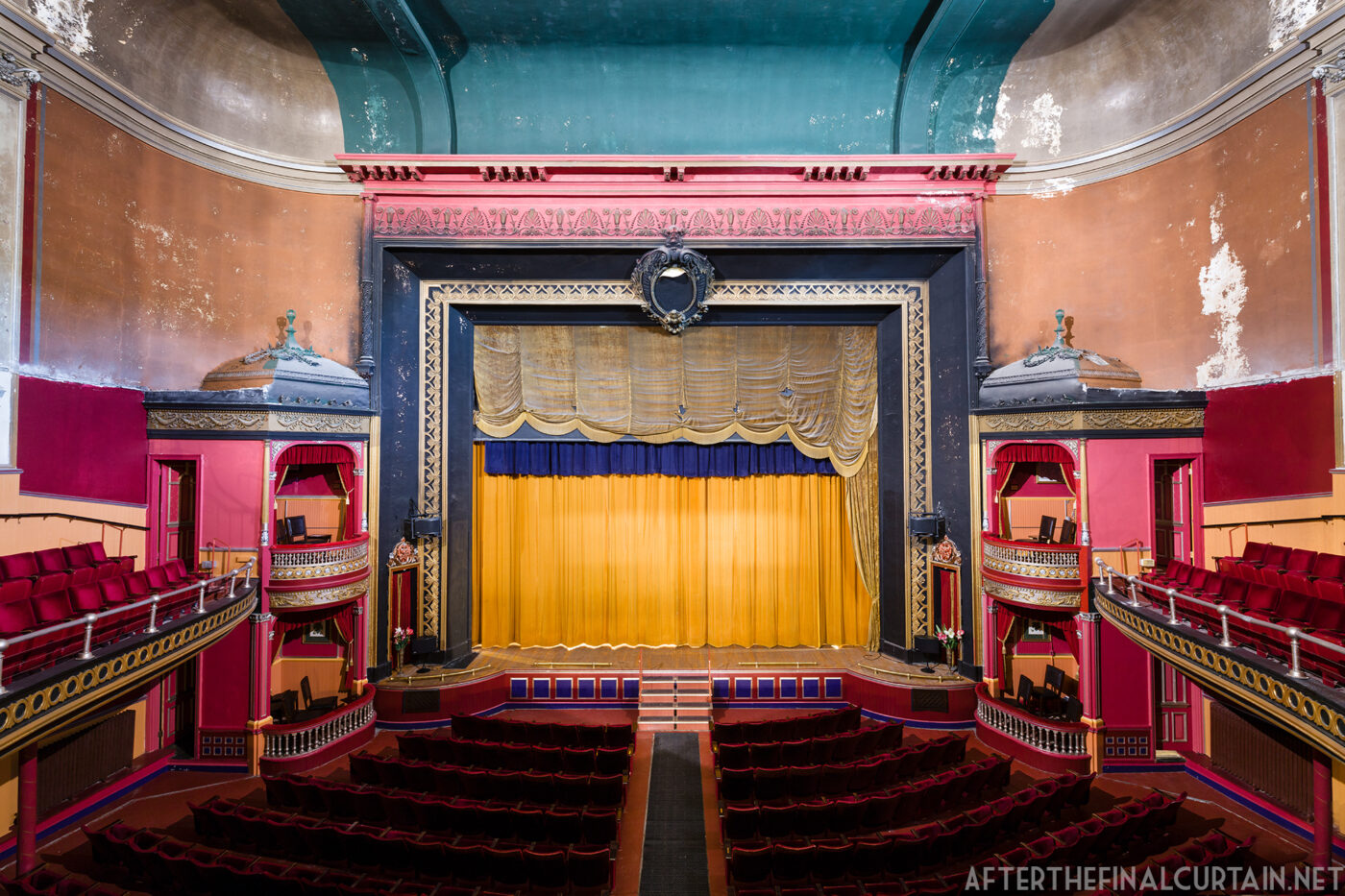 From Richness To Ruin: 7 Abandoned Opera Houses - Mordents.com